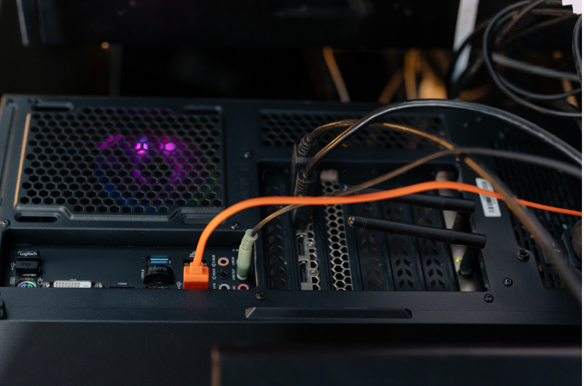 Can You Lay a Computer on Its Side? Let's Take a Look